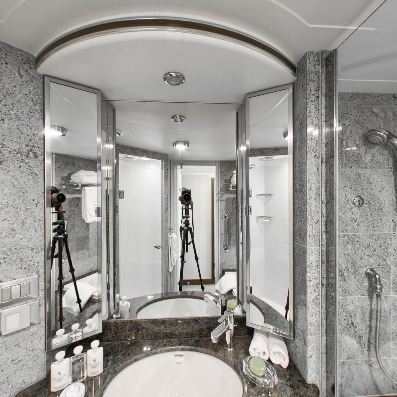 Deluxe Ocean View Stateroom on Oceania Riviera Ship - Cruise Critic